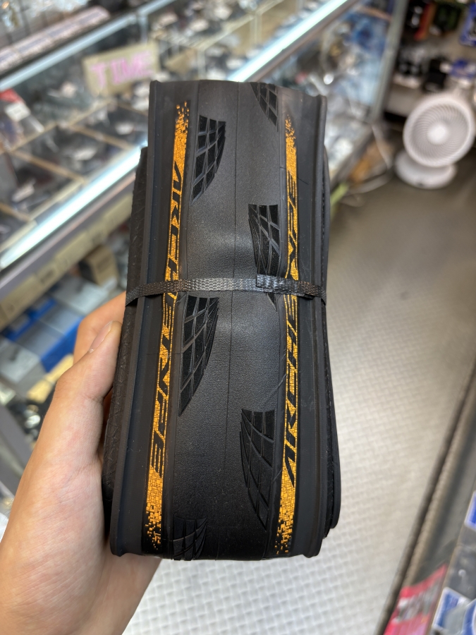 【TDF限定】CONTINENTALから最速タイヤ登場！その名もARCHETYPE(アーキタイプ)！！！ | 上野、御徒町で自転車をお探しなら ...