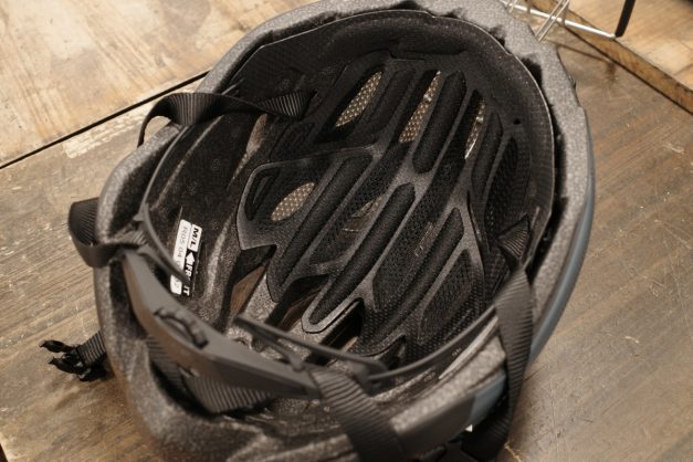 【kabuto】『RECT』No.1人気カラー「G-1 マットブラック」が再入荷 | 船橋で自転車をお探しならY's Road 船橋店