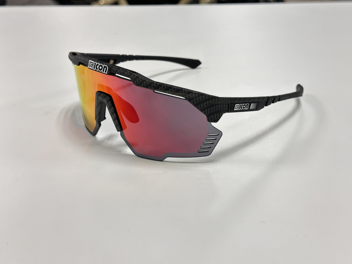 【SCICON】AEROSHADEとAEROSCOPEが神戸店に入荷しました！ | 神戸で自転車をお探しならY's Road 神戸店